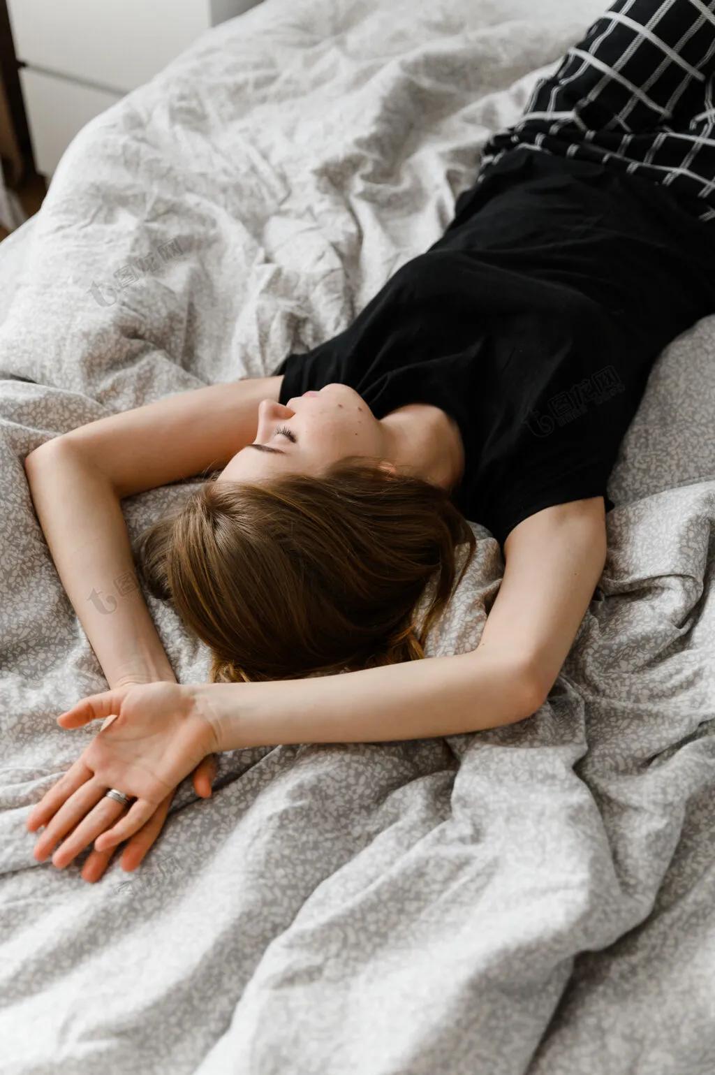 Sleeping late will make you fat?3 tips for good sleep - iNEWS