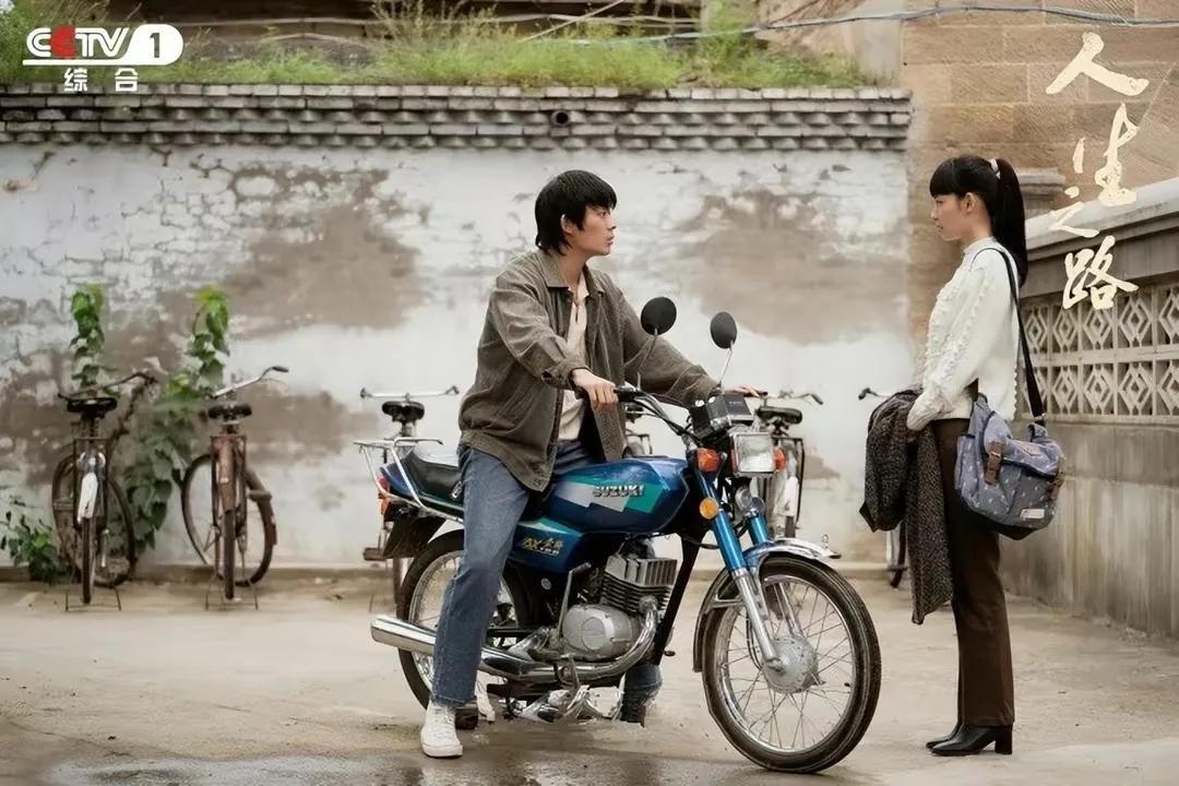 Huang Yaping confidently showed her most beautiful side, Gao Jialin was ...