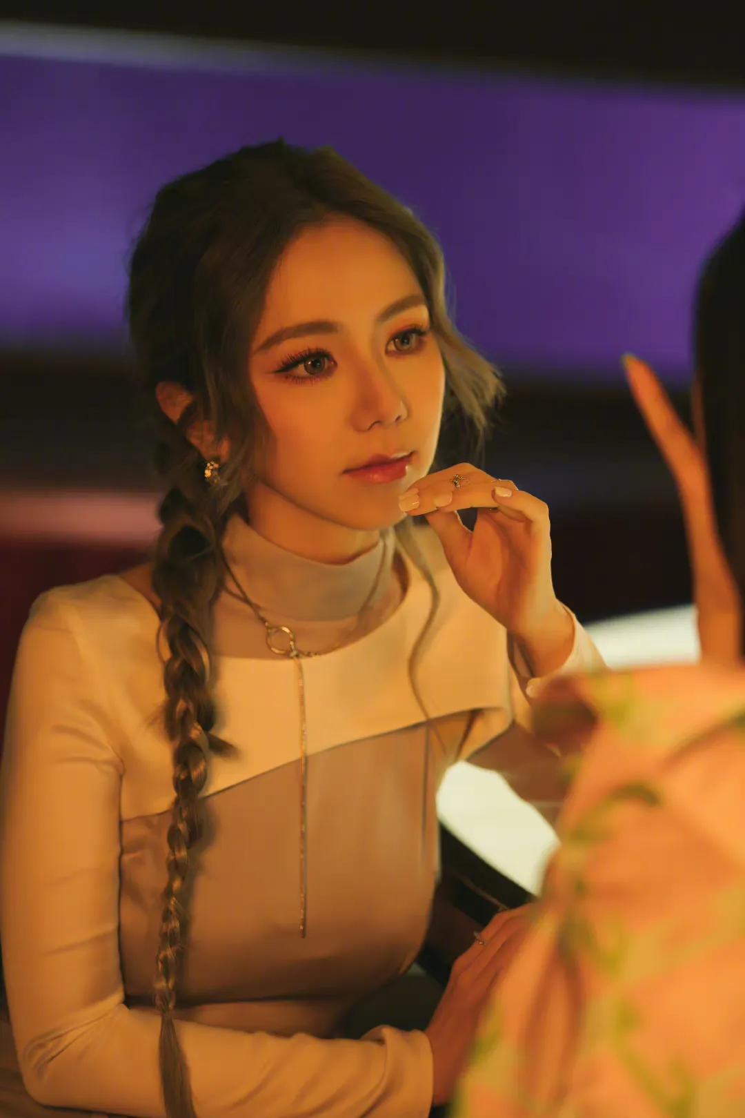 Fifty-five points, short legs, tiger back, radish legs, I thought she ...