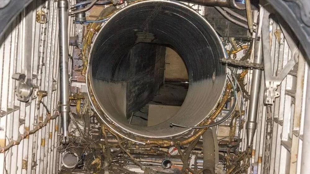 The power secret complex tail nozzle design engine of the Soviet T-4 ...