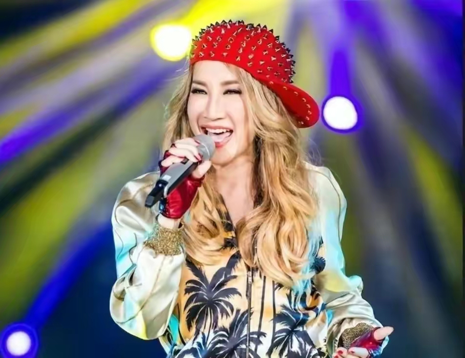 To objectively evaluate Coco Lee's status in the music scene, the ...