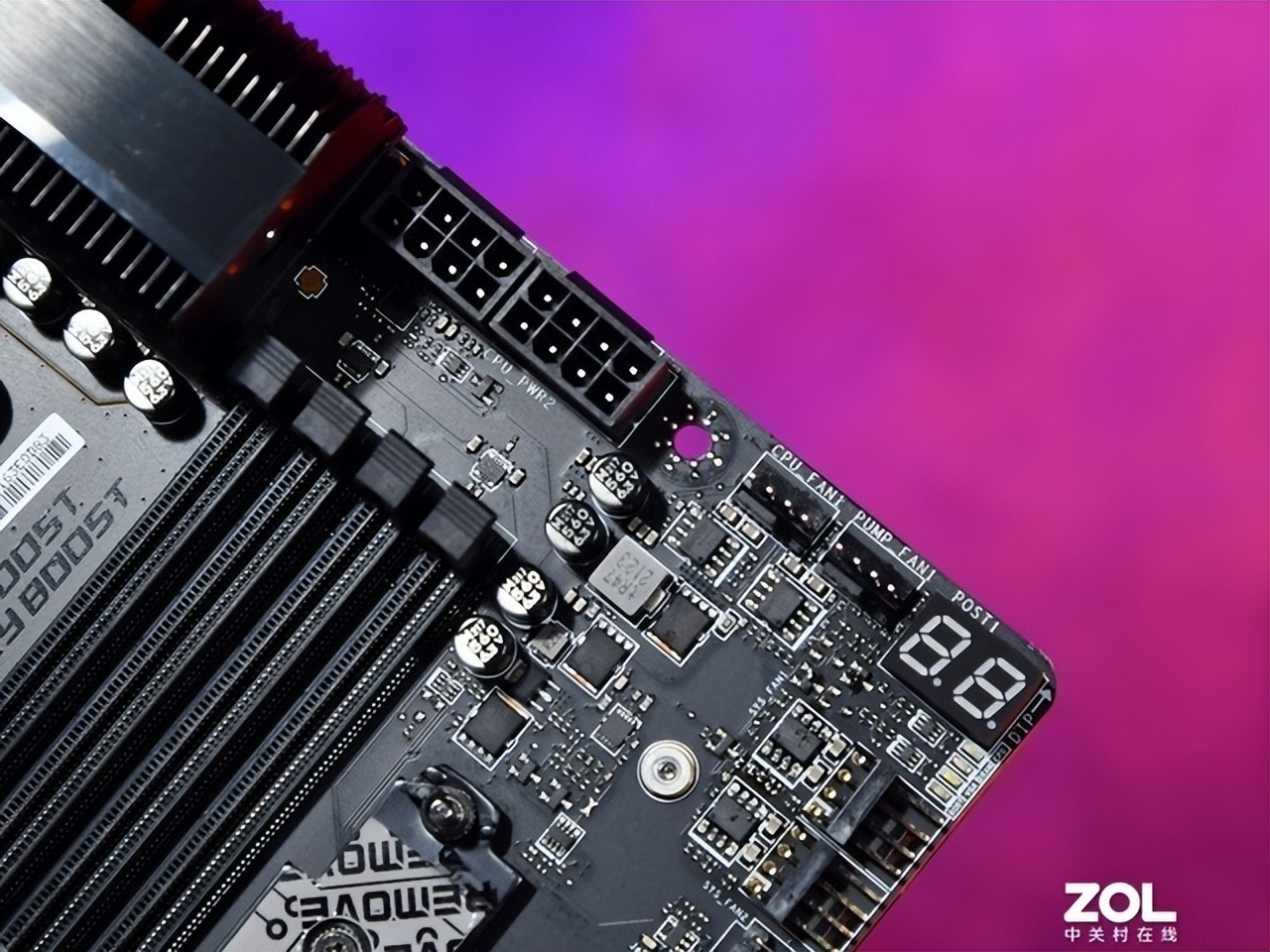 Stacking Super God MSI MEG X670E GODLIKE Motherboard Review - iNEWS