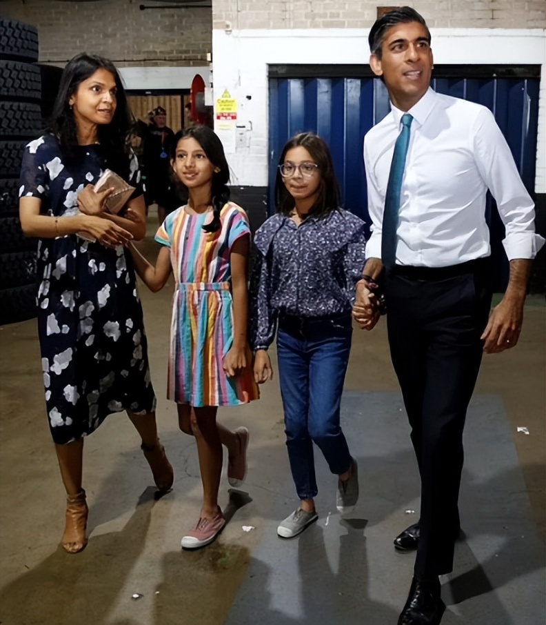 British First Lady Akshata, high "face value" attracts attention - iNEWS