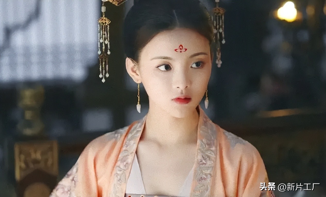 Watching Yu Zheng's new drama for Yang Chaoyue, but was attracted by 48 ...