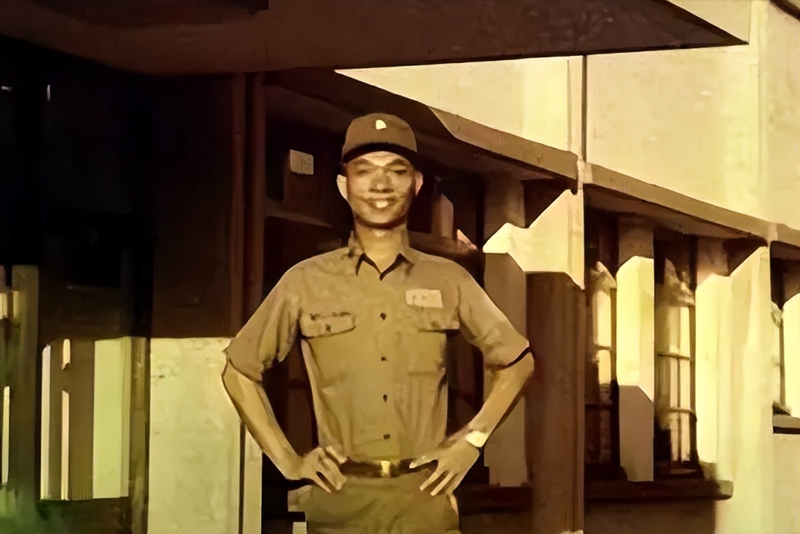 In 1979, a company commander in Taiwan risked his life to swim back to ...