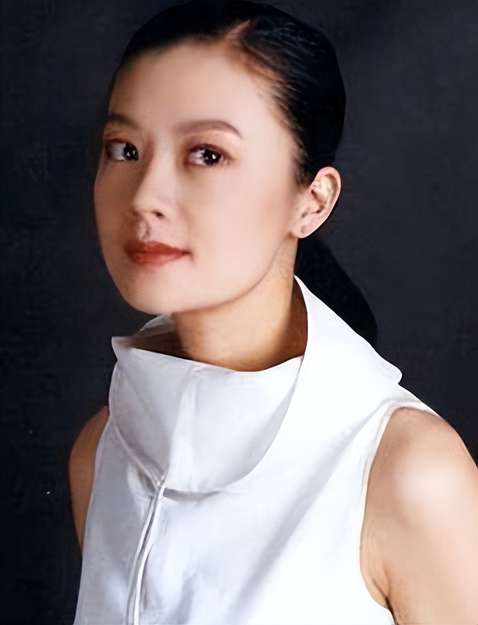 Former CCTV host Jiang Feng: After resigning, she married the British ...