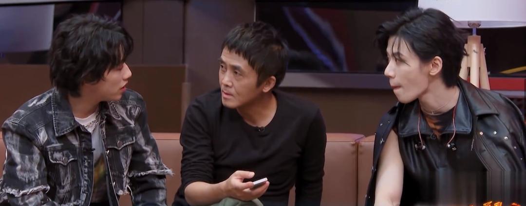 90's rock idol Zhang Chu, still "ghost" - iNEWS