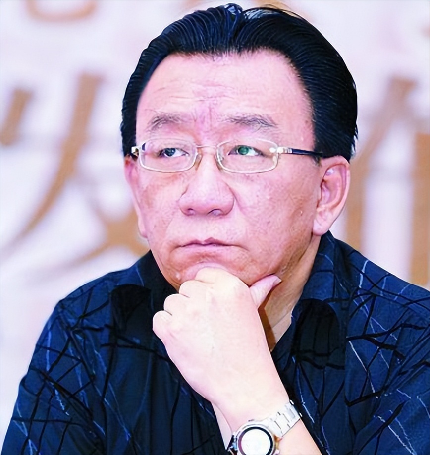 How shameless can Hou Yaohua be? Humiliated Guo Degang by embezzling ...