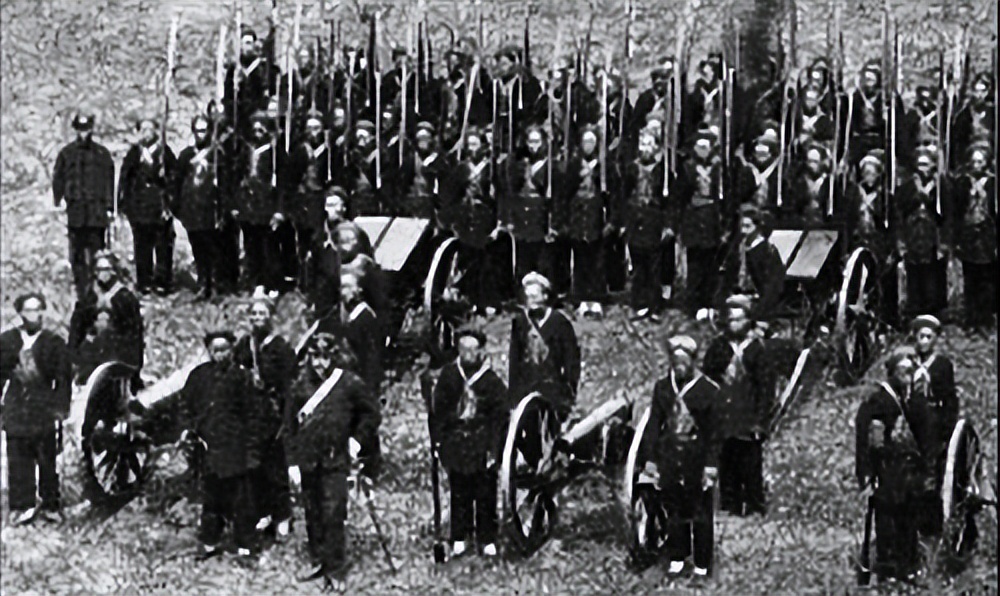 Why did the Qing Dynasty become its own gravedigger when it trained the ...