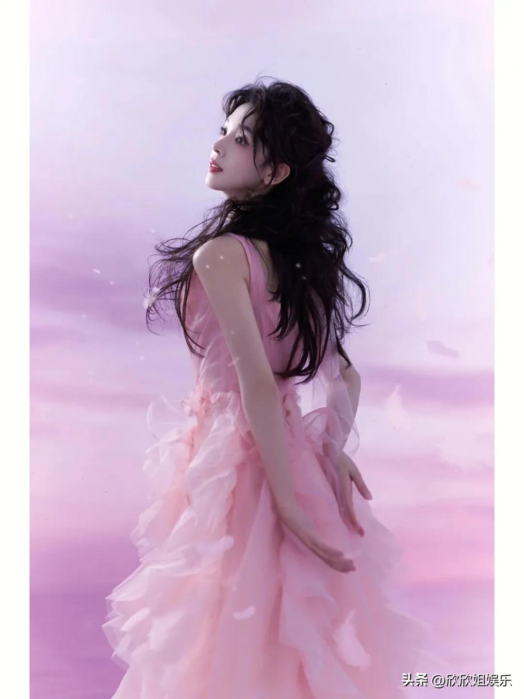 Female star Chen Yao - iNEWS