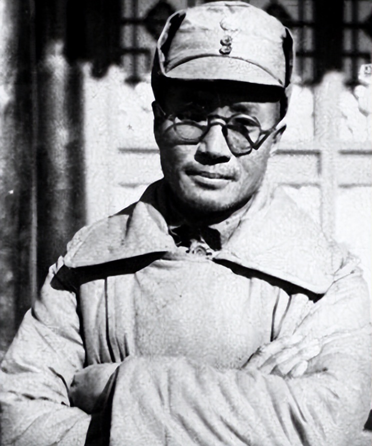 Liu Bocheng explained to Hua Guofeng before his death that Deng ...