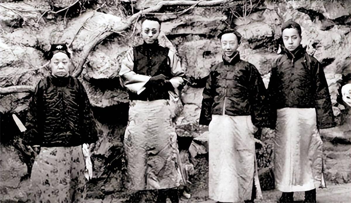 From Aristocrats to Business Circles: The Transformation Road of ...