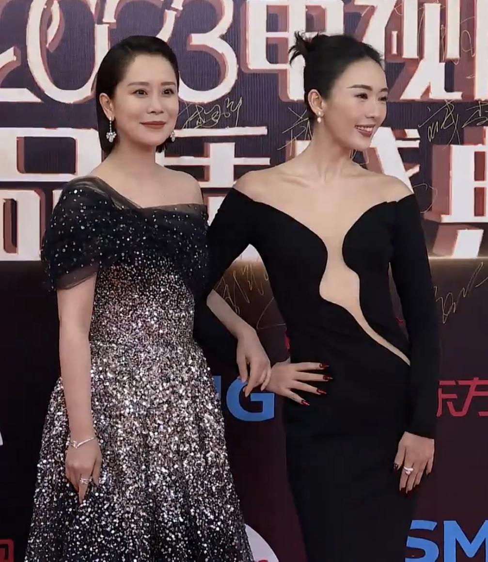 Tonight, the gap is huge! Female stars compete for beauty, lazy ...