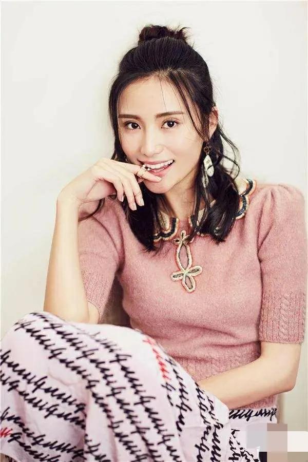 Hae Ha Jin Hee, model, actress - iNEWS