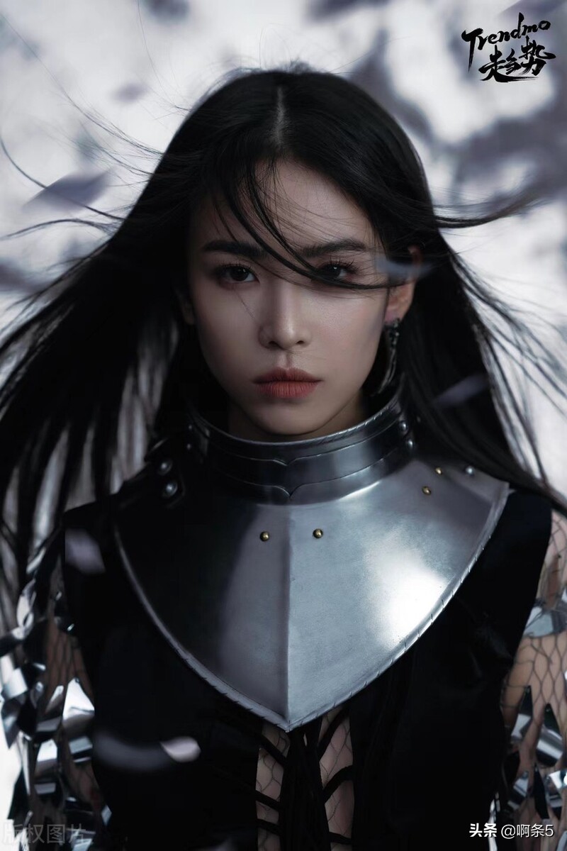 Liu Meitong's look is too cool - iNEWS