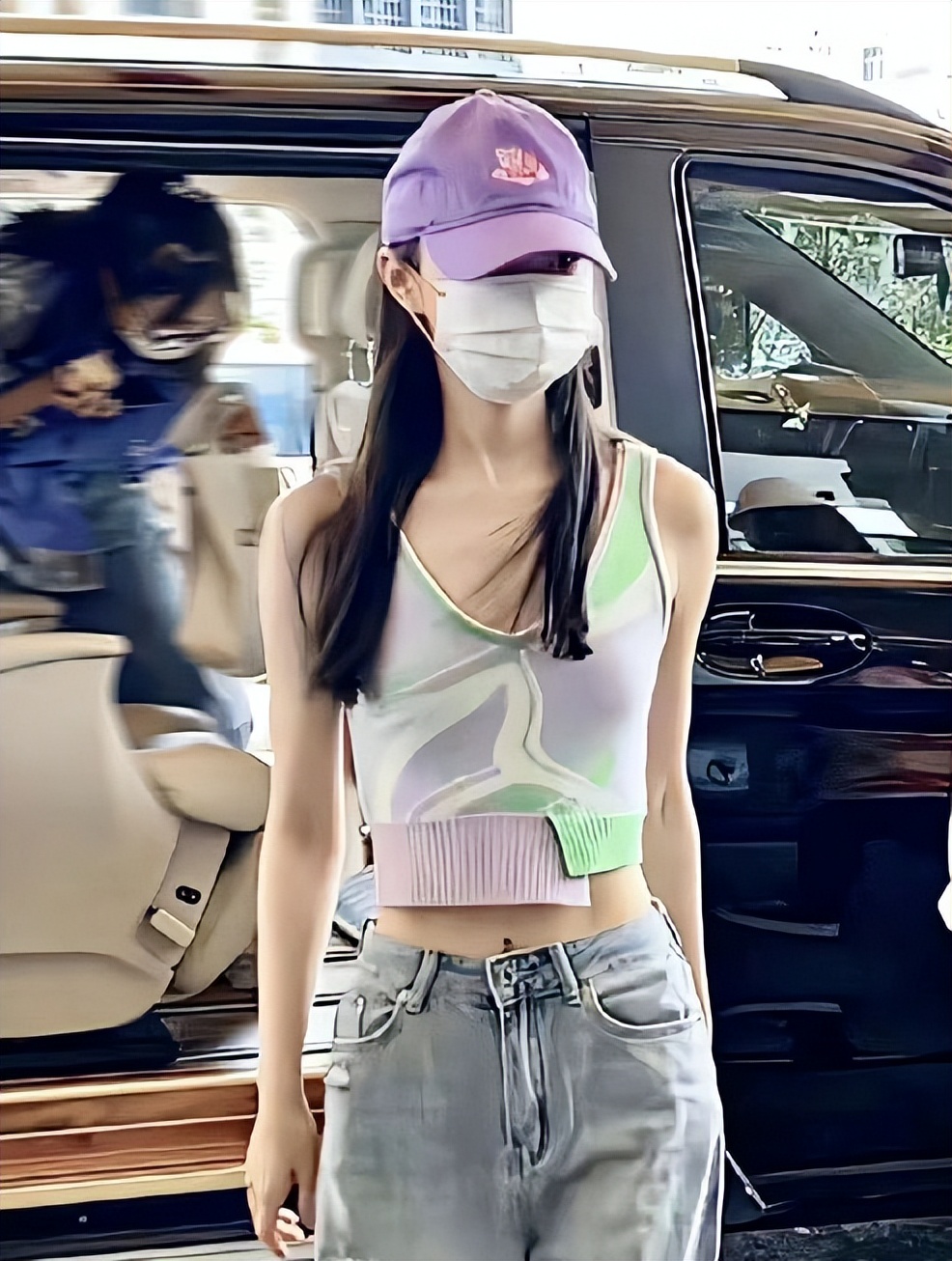 "Long Demeanor" Song Yi is thin and flat-chested, is she considered a ...
