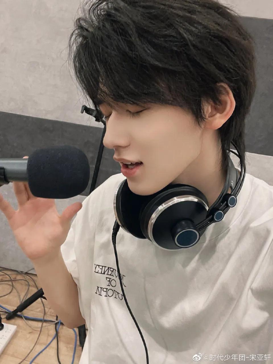 [Song Yaxuan]Meet Bud Ya Le again - iMedia