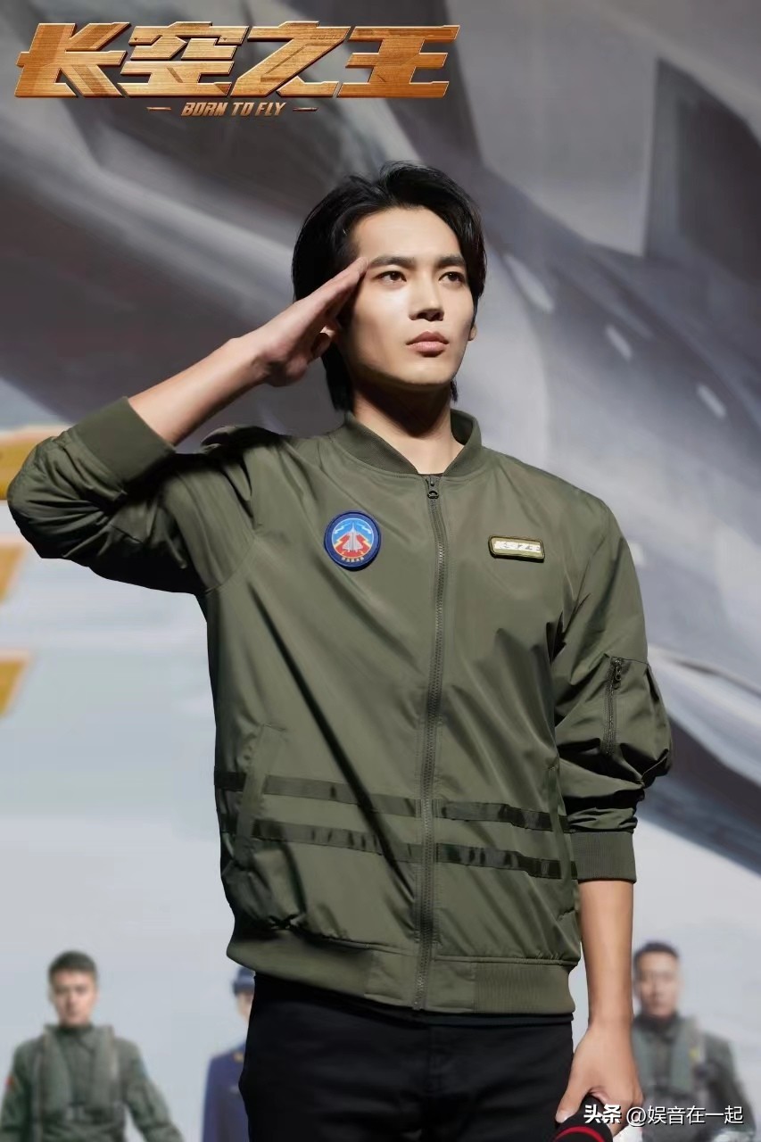 Yu Shi: A rising star at the pinnacle of his acting career, he co ...