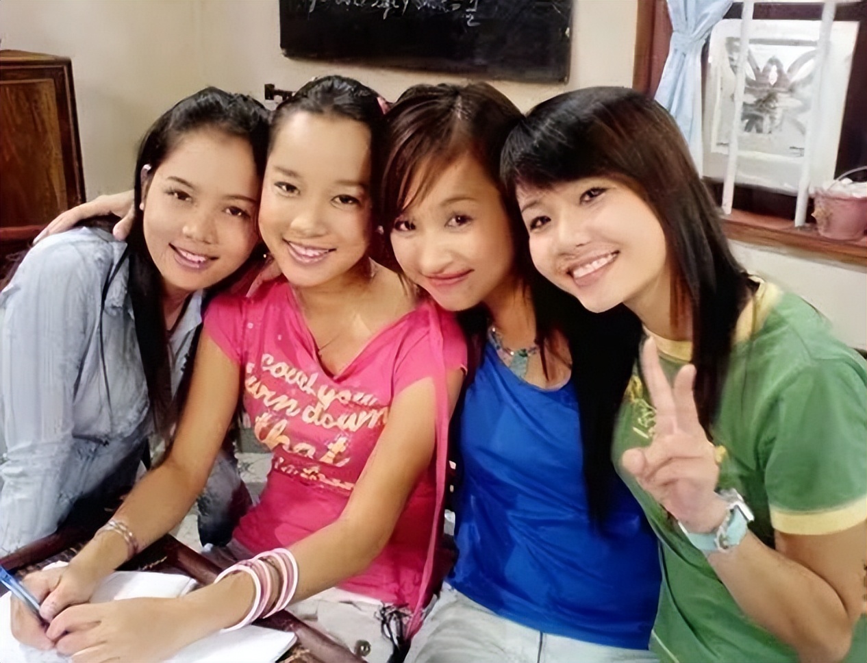 After 15 years of "Pornography", she finally turned over - iMedia