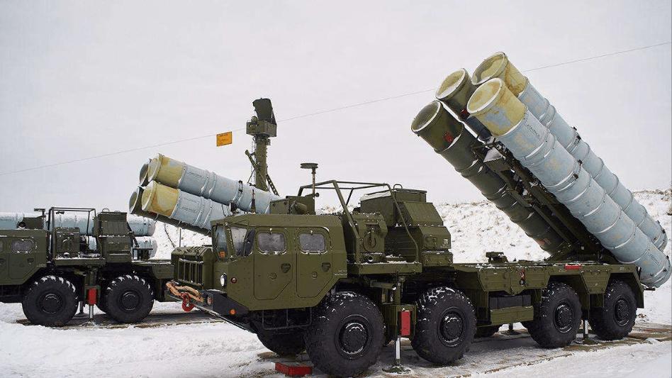 Russian R-36M ballistic missile can carry 40 decoy bombs, which greatly ...