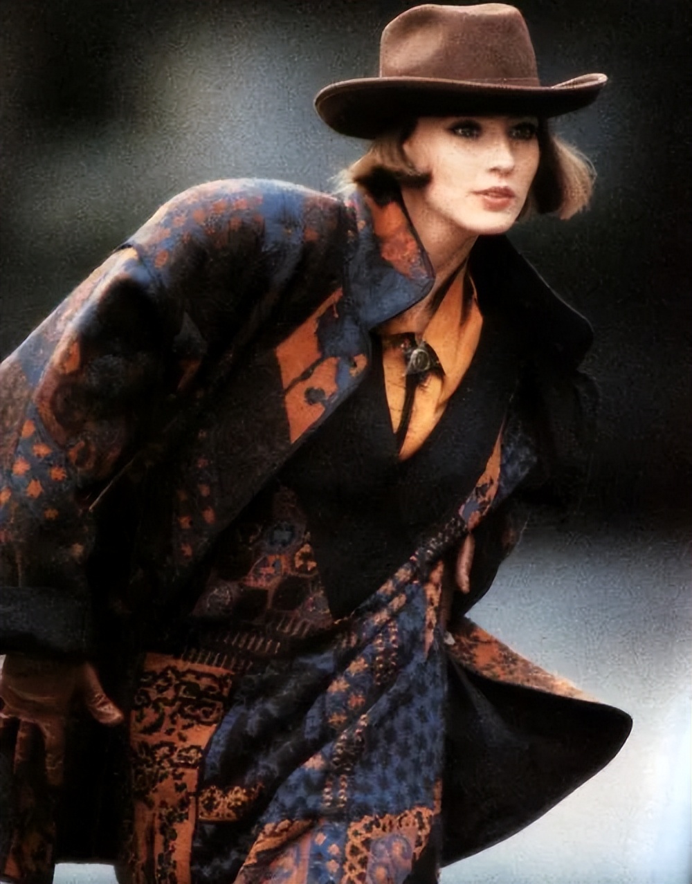 Retro style returns, who wears it is beautiful - iNEWS