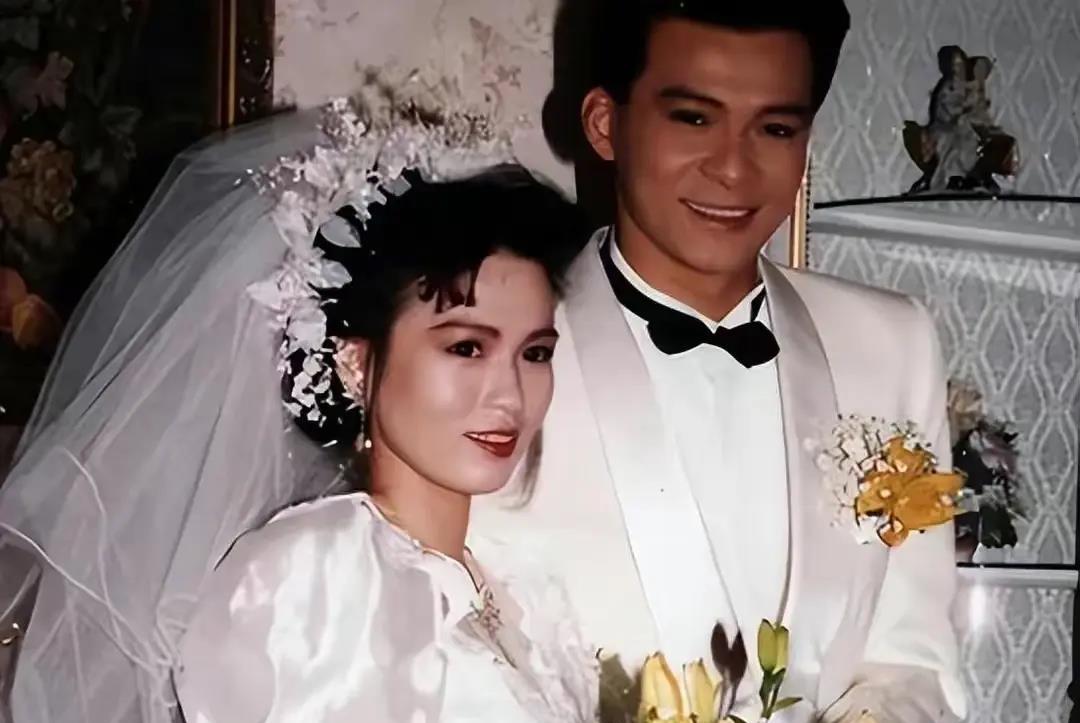 62-year-old "Brother Jing" gets married - iMedia