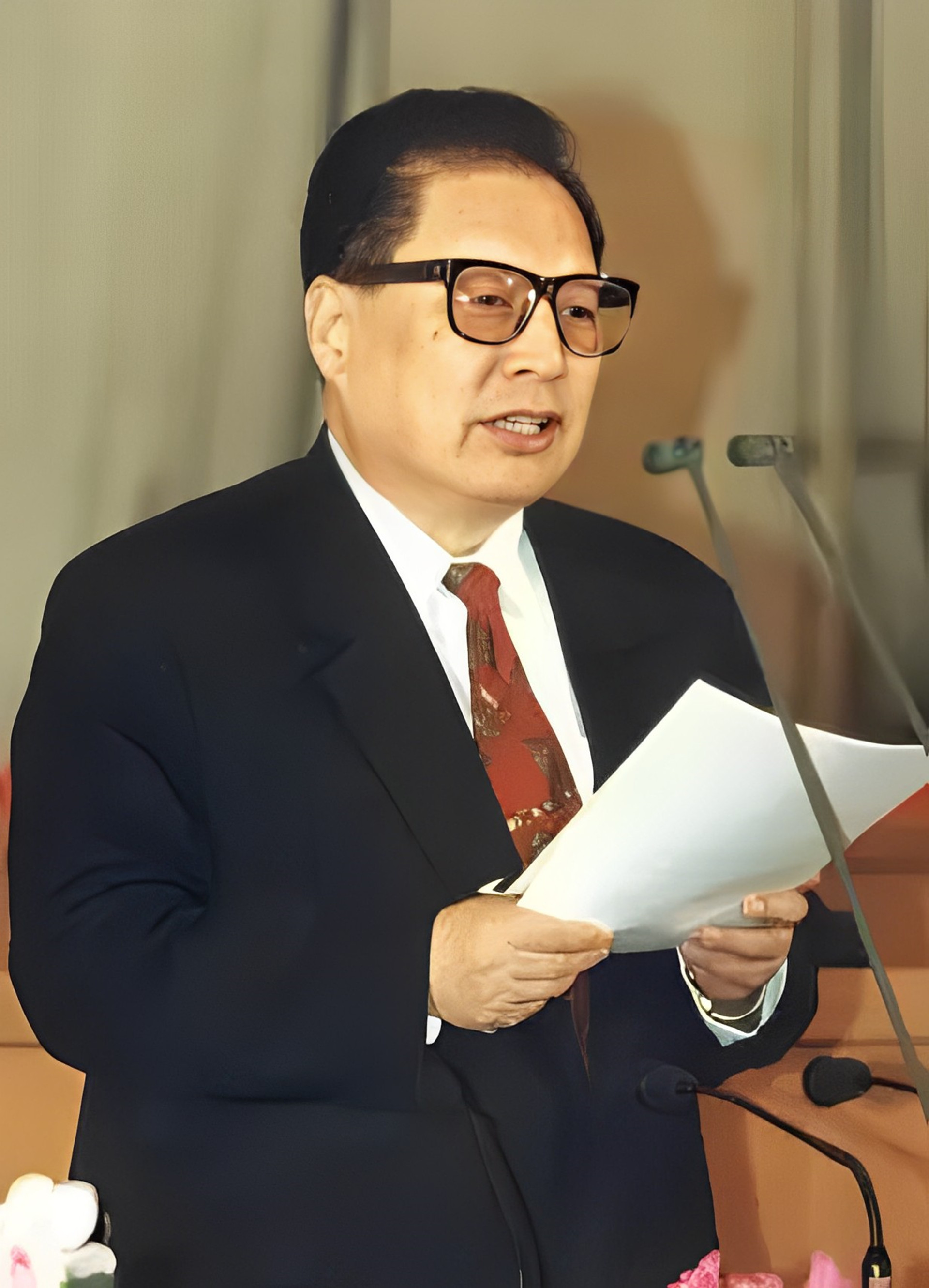 Comrade Qiao Shi: He used to be the deputy prime minister. He became an ...