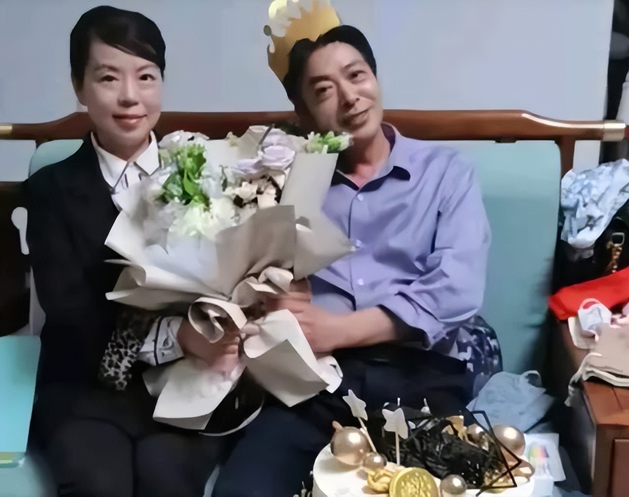 Du Xinzhi posted old photos of Yao Wei, and family group photos revealed clues. Yao Wei's ...