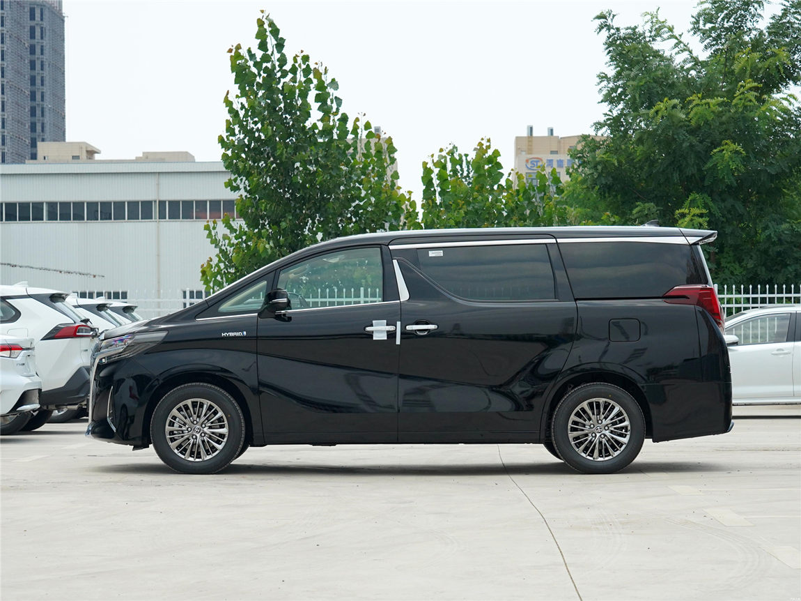 Alpha: Toyota's luxury MPV, with a 2.5 displacement of over one million ...