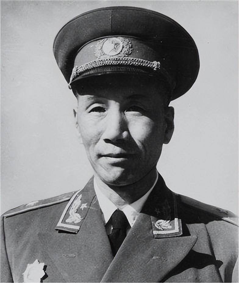 The 105-year-old commander of the special column survived with three ...