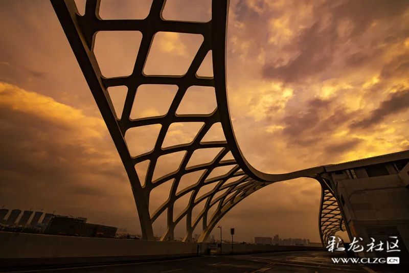 Photographers love these 5 "weird-shaped" buildings in Kunming - iNEWS