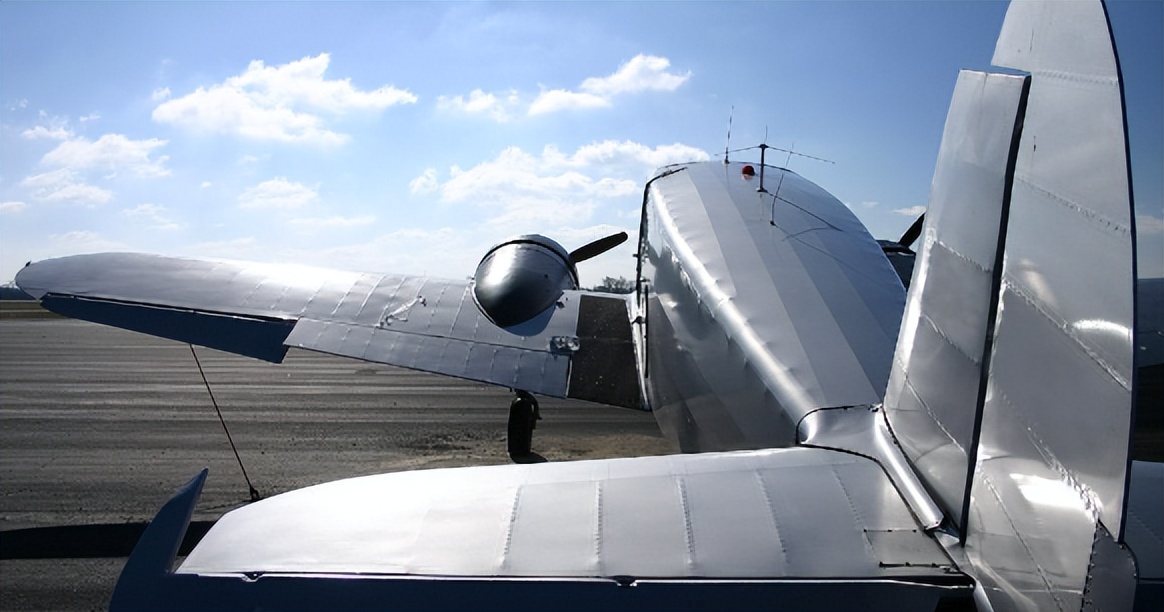 The aircraft rudder provides the pilot with the direction of the wind ...