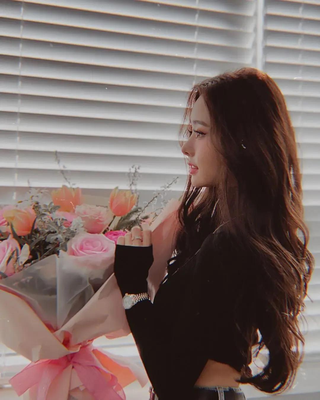 Freezia Song Jiya is simply white and beautiful in the world, just like ...