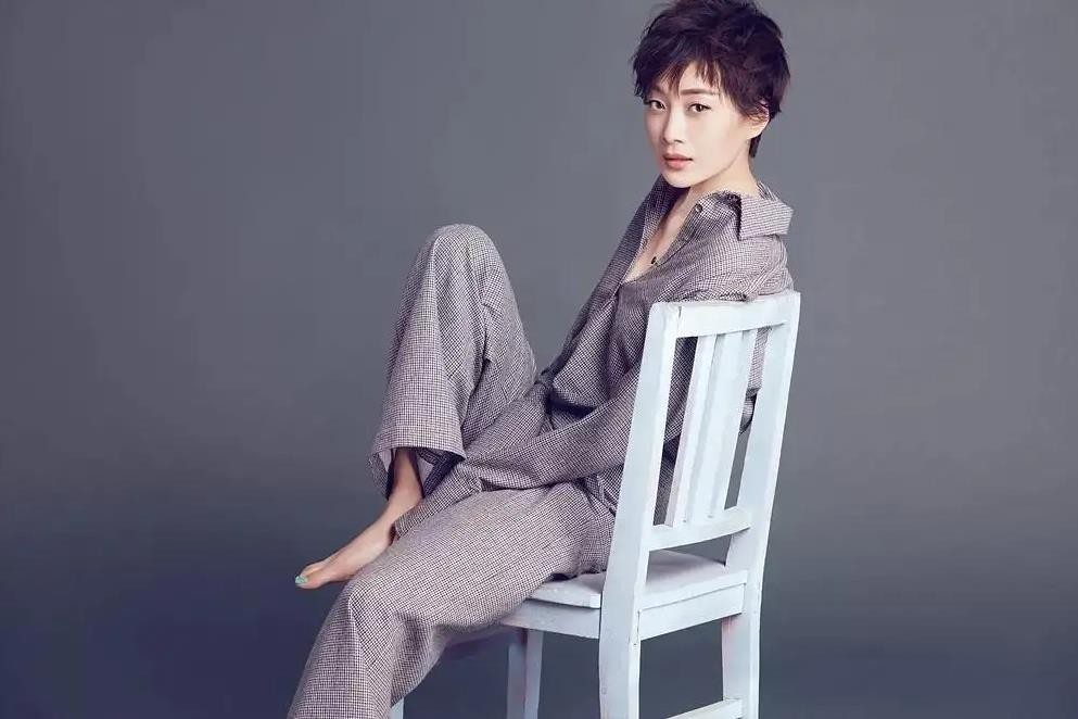 Xu Fanxi: Being "Three" is also low-key. My boyfriend spends 500 ...