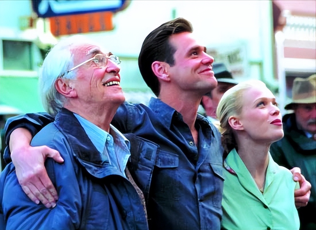 Shaping Characters and Emotional Resonance: Characterization and ...