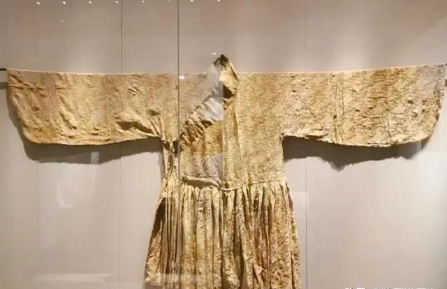 Indian archaeologists discovered silk fabrics dating back 4,000 years ...