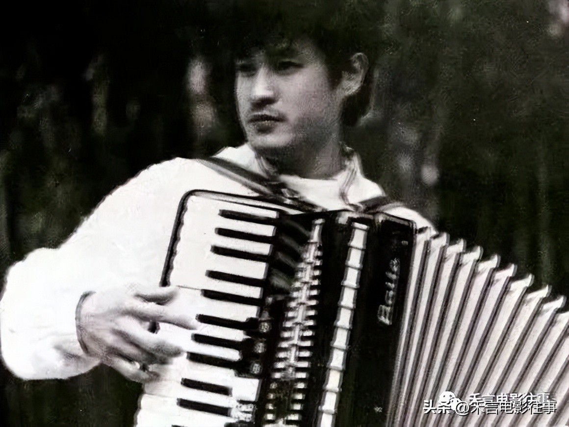 In the 1980s, the story of Chen Rui, a young student in the southern ...