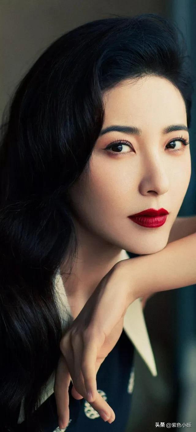 Sexy and elegant big beauty Zeng Li - iMedia