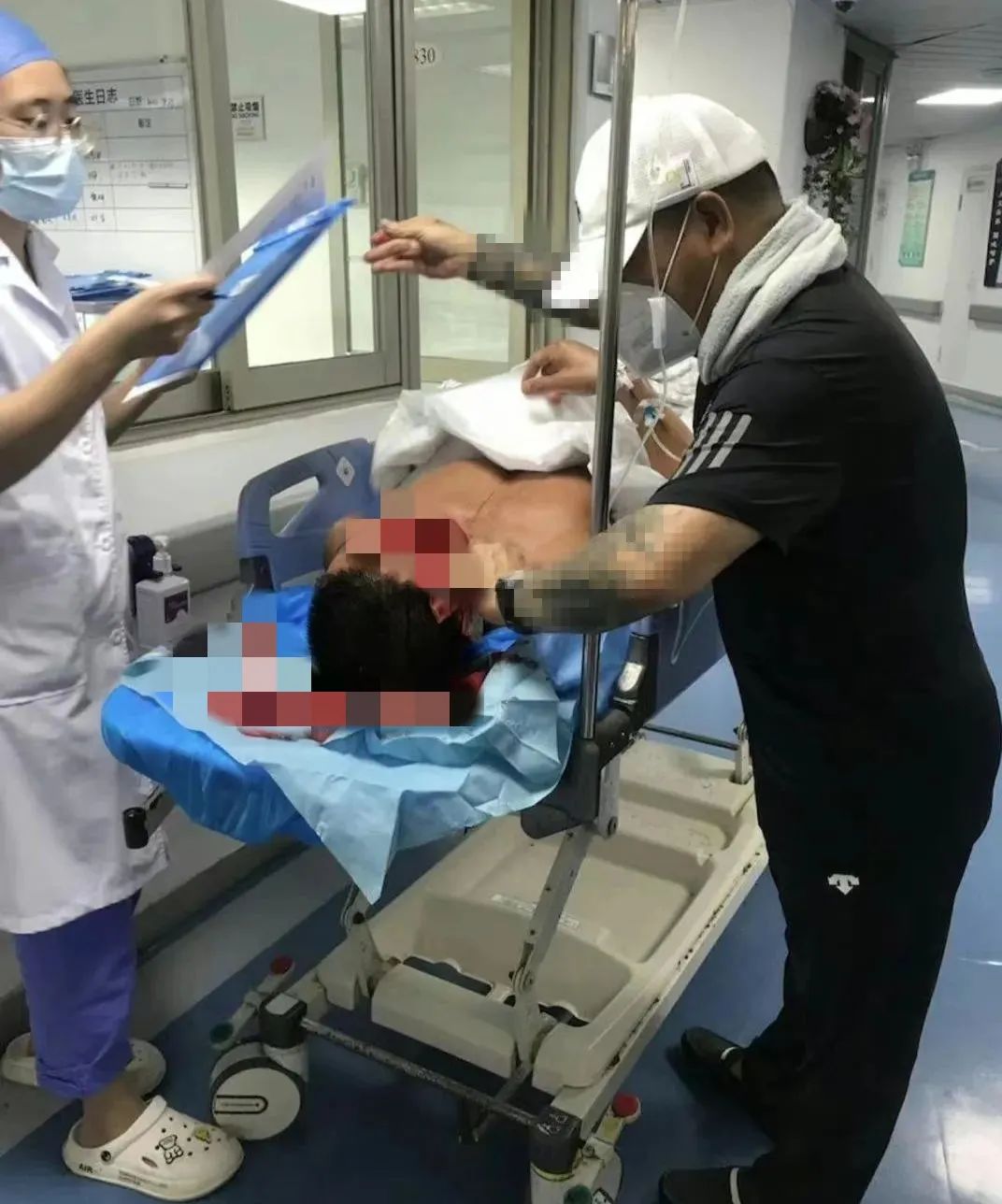 A well-known actor's restaurant was hacked and nearly died! The ...