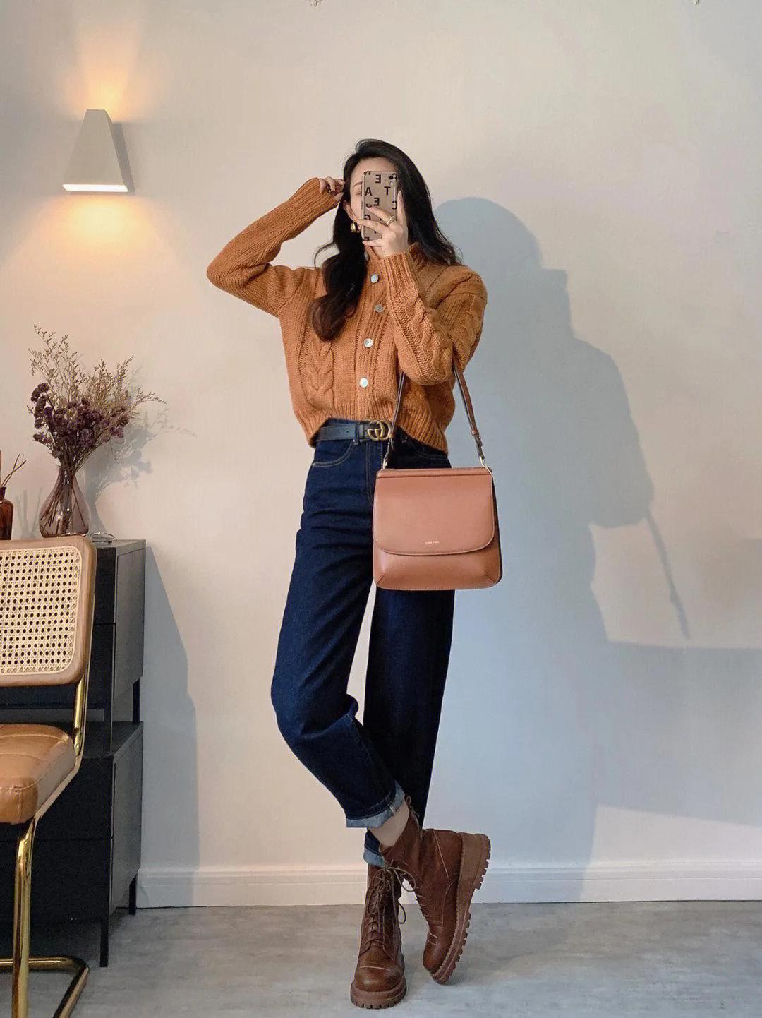 Autumn warm caramel sweater matching - iNEWS