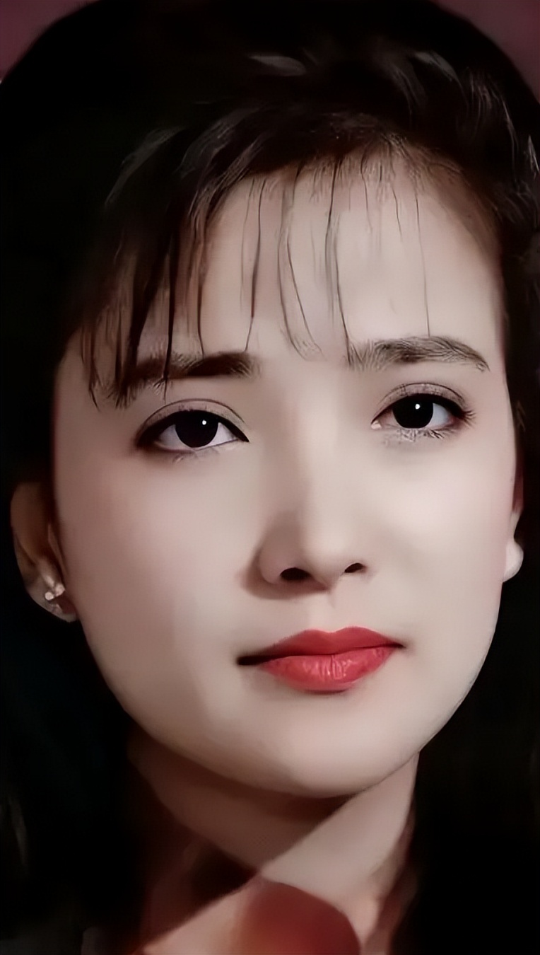 She acted in four famous novels, abandoned her boyfriend who lived with ...