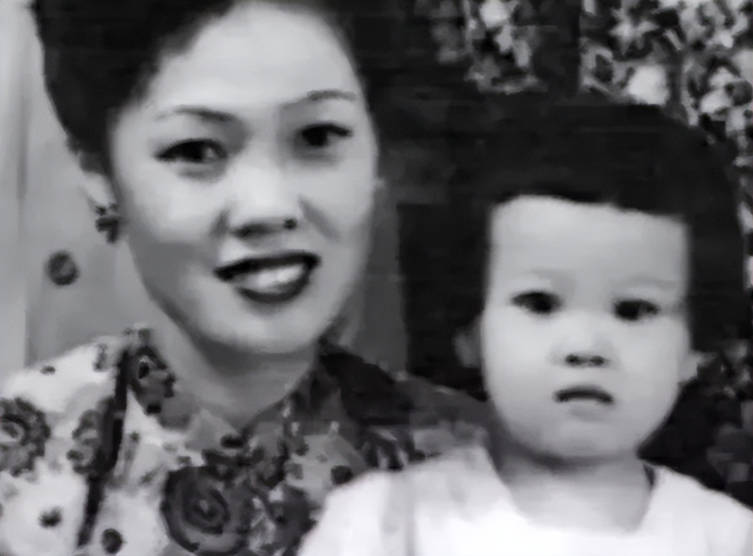 What is she who has been sitting in the front row of the Spring ...