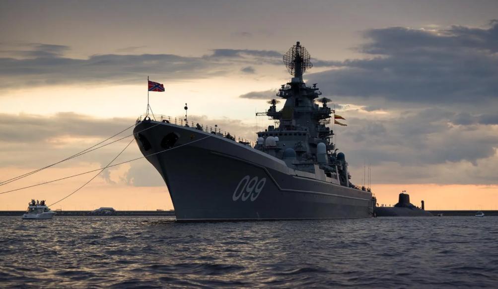 The only nuclear-powered cruiser in the world, capable of carrying 500 ...