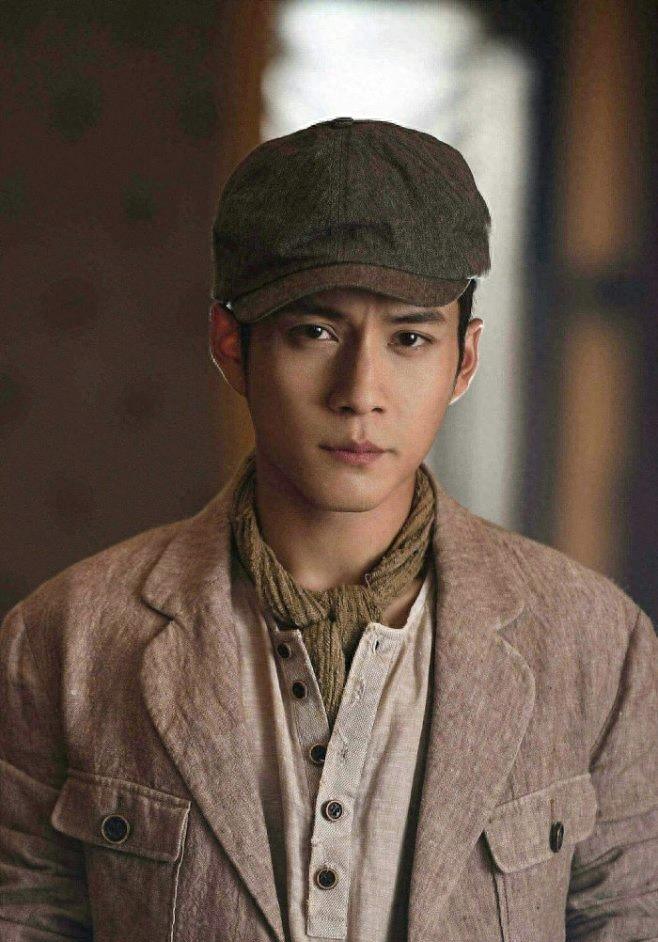 Two major TV stations will start broadcasting tonight! A 32-episode spy drama with a strong cast ...