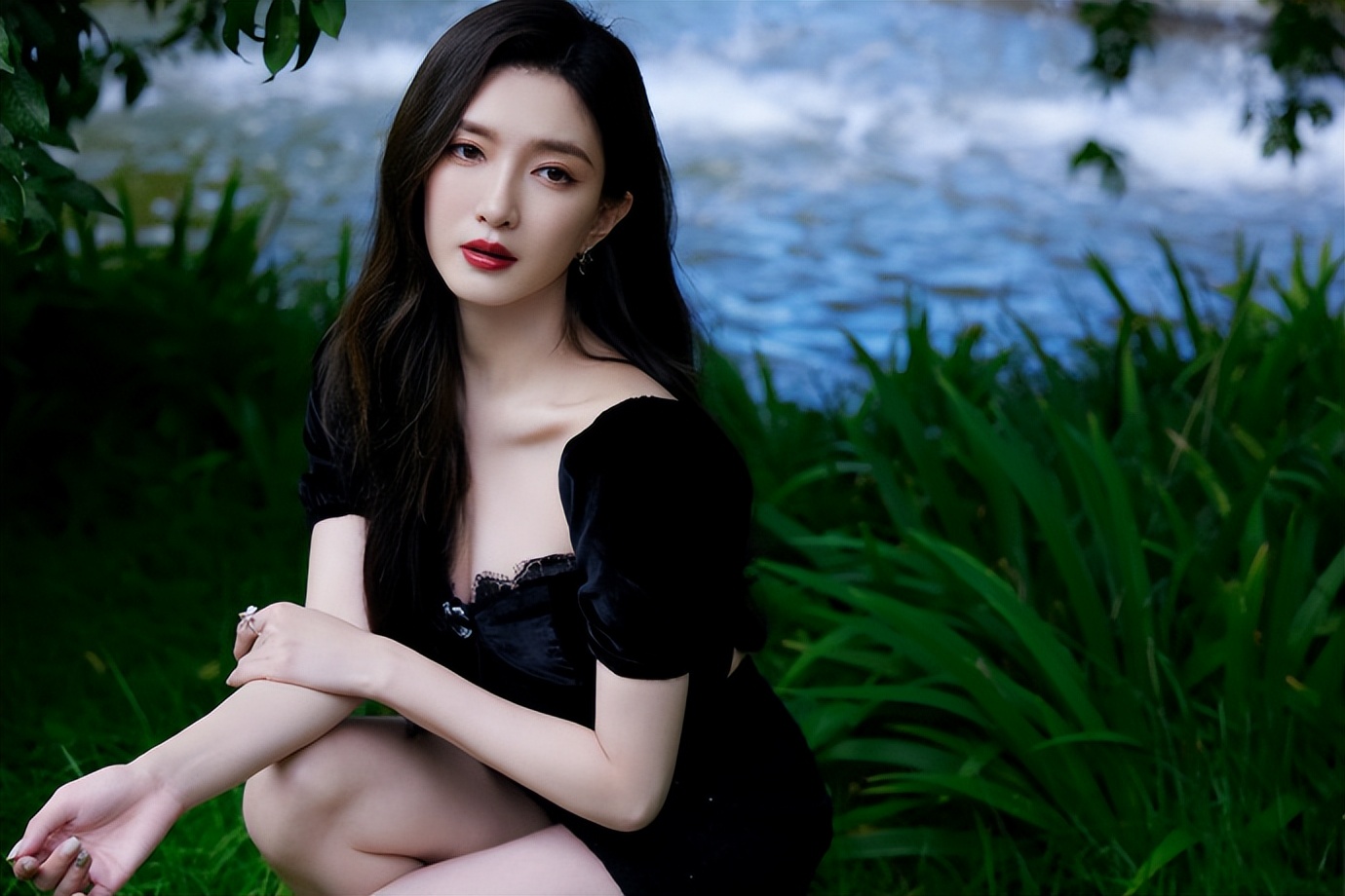 I'm blown away by this Shanghai woman!Jiang Shuying's red lips and ...