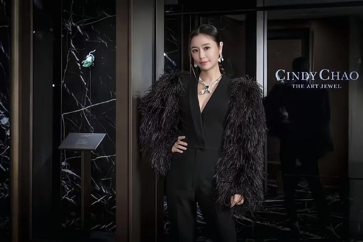 Lin Xin is like Lin Xilei, the female bully always looks very hard, but ...