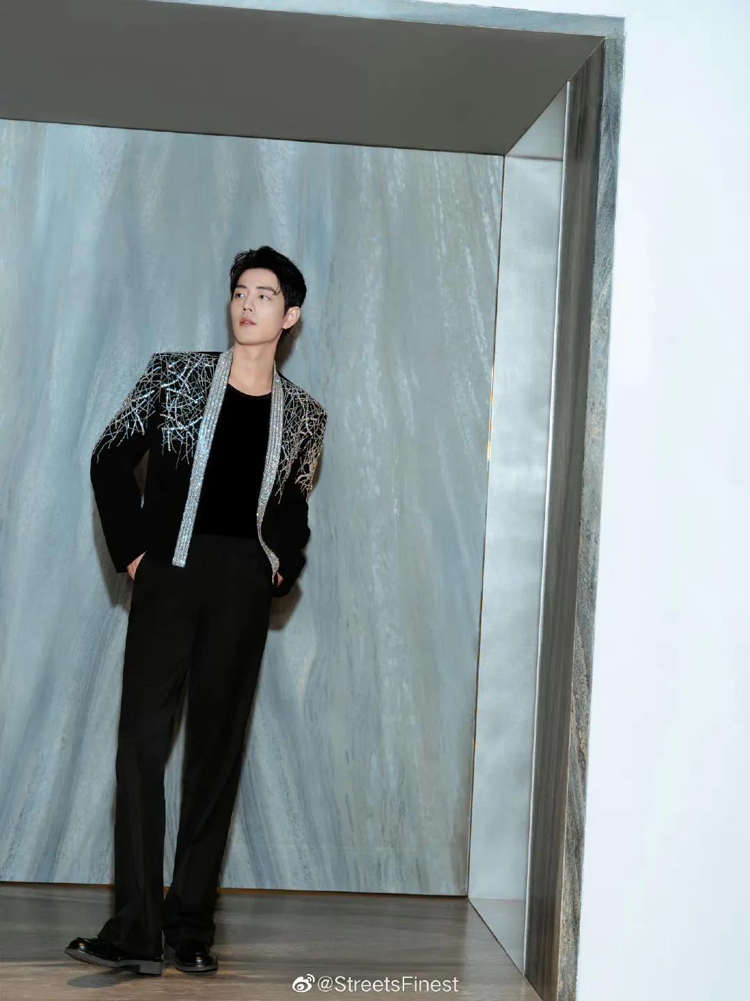 Xiao Zhan's bright star suit style - iMedia