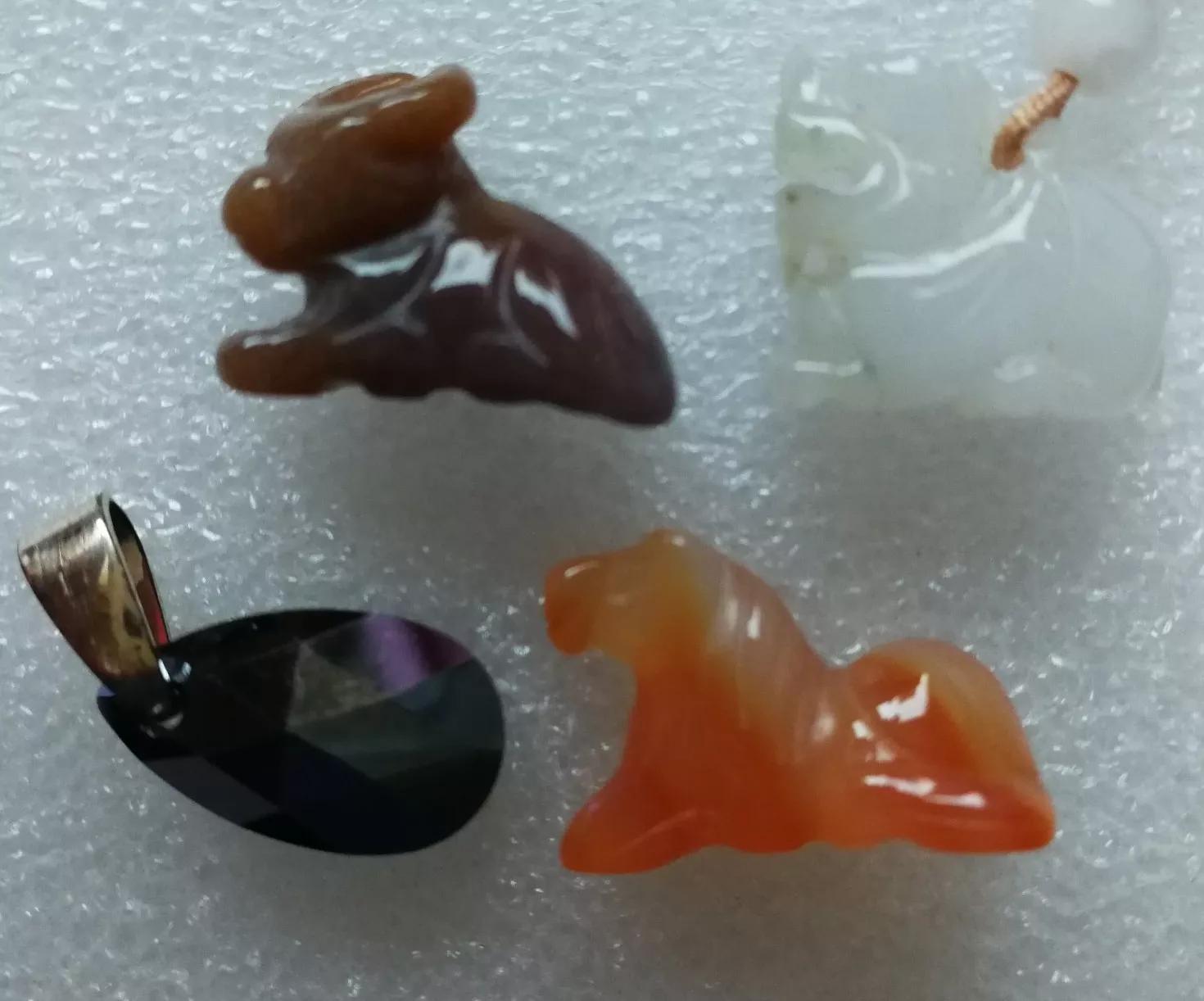 My miniature animal jade pendant - iNEWS
