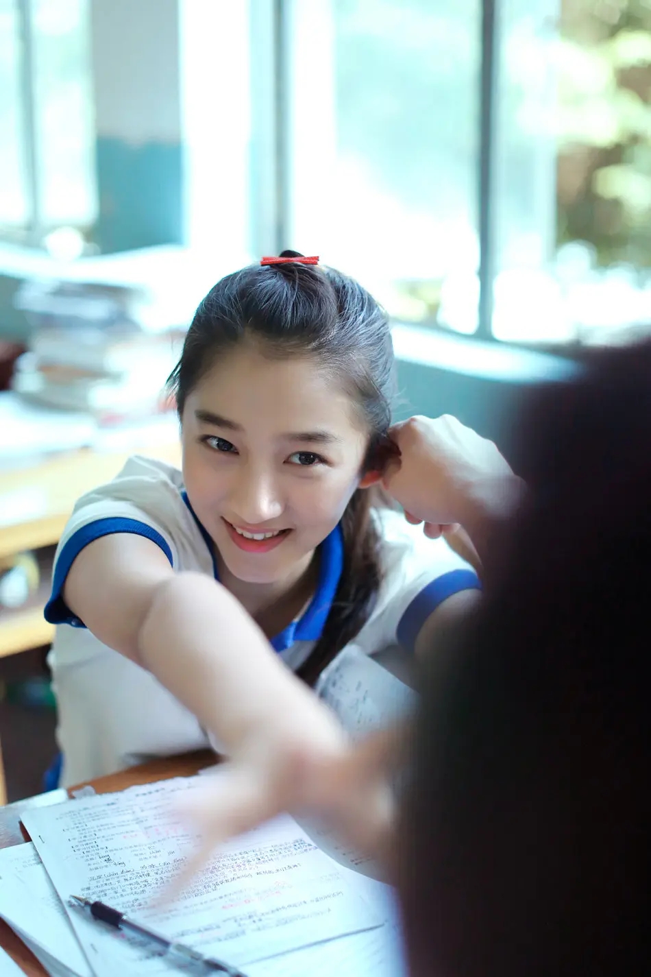 "Left Ear": The Flying and Hidden Pain of Youth - iMedia