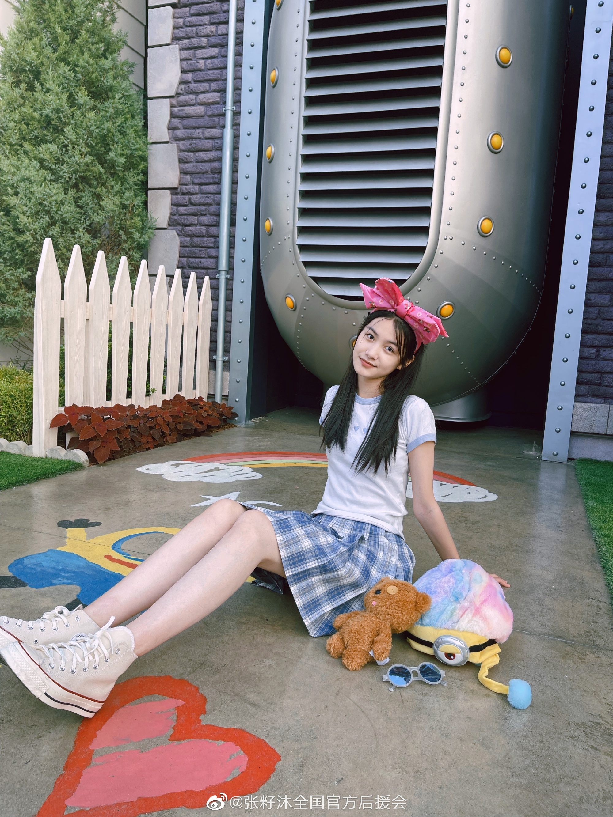 Child star Zhang Zimu: She is nearly 170 feet tall, with legs as long as Guan Xiaotong, and she ...